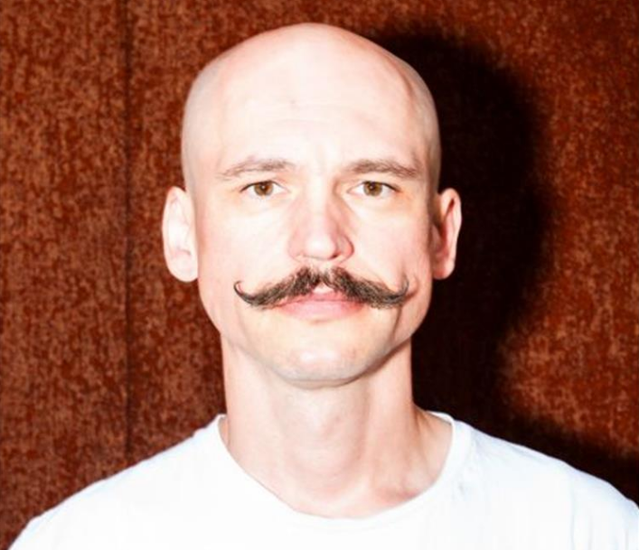 Πάβολ Λίσκα: Η Αμερική ξαναγεννιέται σαν κυνηγός και Νεάντερνταλ | in.gr