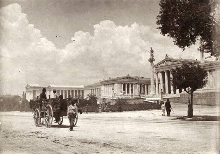 Δείτε 20 σπάνιες φωτογραφίες από την παλιά Αθήνα | in.gr