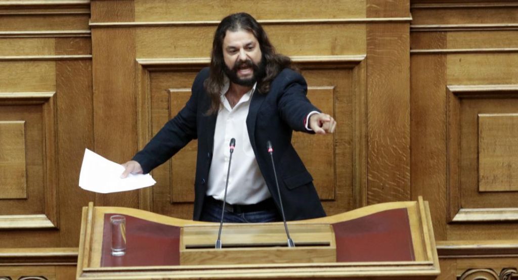 Κωνσταντίνος Μπαρμπαρούσης : Ο υπέρμαχος του ναζιστικού χαιρετισμού | in.gr