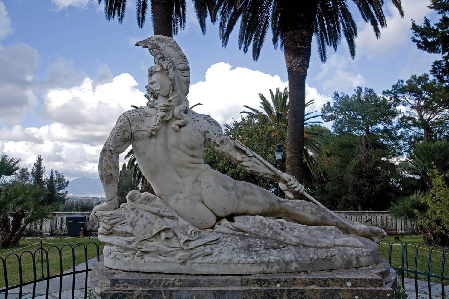 Αχίλλειο: Ένα από τα σημαντικότερα αξιοθέατα της Κέρκυρας | in.gr