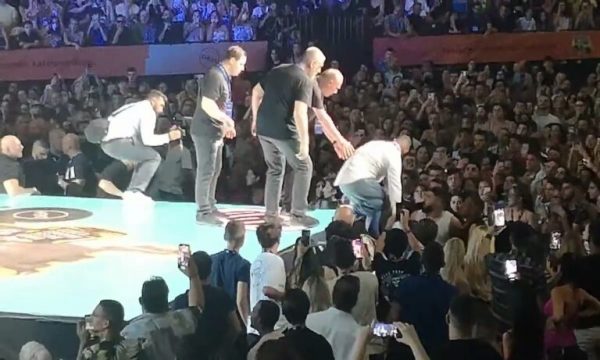 Ο Ξαρχάκος, οι «μάτσο» trappers και μια Ελλάδα που χάνεται | in.gr