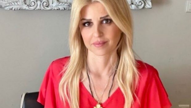 Έλενα Ράπτη: «Α λα μπρατσέτα» με τη νέα της σχέση | in.gr