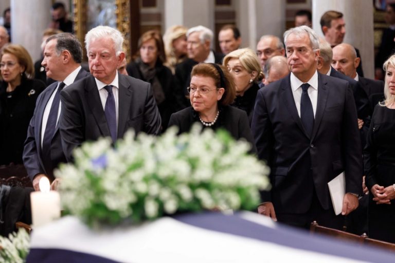 Κηδεία τέως βασιλιά Κωνσταντίνου: Οι στιγμές που ξεχώρισαν | in.gr