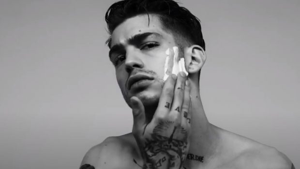 Jeremy Ruehlemann: Θρήνος για 27χρονο μοντέλο - Η συνεργασία με Έλληνα ...