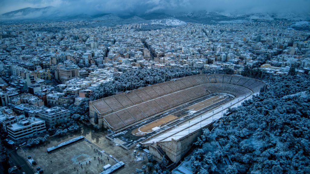 Κακοκαιρία Μπάρμπαρα: Στα λευκά το κέντρο της Αθήνας - Εντυπωσιακές ...