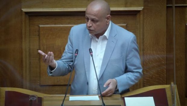 Νεκτάριος Σαντορινιός: Δημοσία δαπάνη η κηδεία του | in.gr