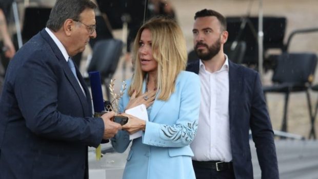 Βραβείο «Ολυμπία»: Το Ιδρυμα «Ιωάννης Σ. Λάτσης» βράβευσε η Διεθνής ...