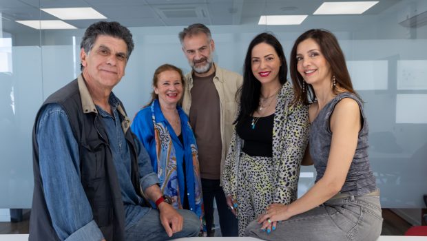 «Mega Reunion»: Η νέα σειρά podacst του MEGA - Οι ήρωες αγαπημένων σειρών συναντιούνται ξανά | in.gr