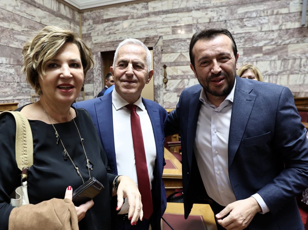 Ιστορικής σημασίας Κεντρική Επιτροπή – Σε αχαρτογράφητα νερά ο ΣΥΡΙΖΑ ...