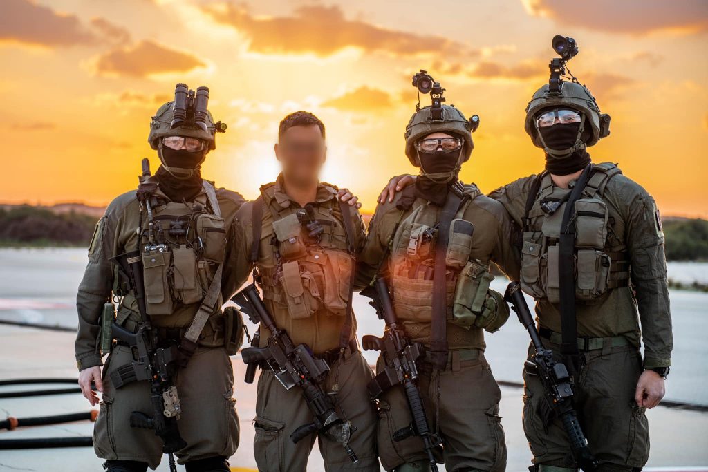 Yahalom: Οι μυστήριοι «τυφλοπόντικες» των Ισραηλινών που πρέπει να βγάλουν το φίδι από τη τρύπα ...