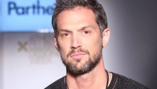 Ο Αλέξανδρος Παρθένης είδε φωτογραφία του σε διαφήμιση ροζ γραμμής - Η ...