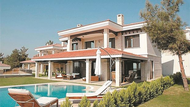 Εξοχικές κατοικίες: 3 εκατ. ευρωπαίοι επενδυτές αναζητούν ακίνητα | in.gr