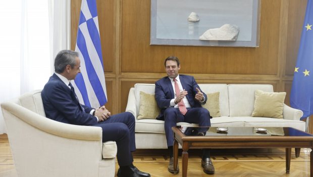 Σκληρή κόντρα Ν.Δ. - ΣΥΡΙΖΑ για το «δάνειο Κασσελάκη» | in.gr