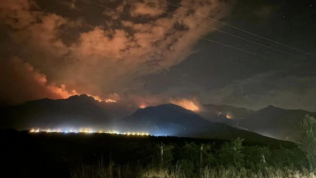 Καβάλα: Δίχως τέλος η μεγάλη φωτιά στο Παγγαίο - Δορυφορική εικόνα με ...
