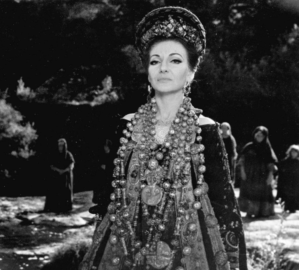 Μαρία Κάλλας: Πέρασαν 47 χρόνια από τότε που σίγησε η φωνή της απόλυτης ...