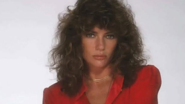 Ζακλίν Μπισέ - Η σταρ της δεκαετίας του '70 λέει ότι αντιπαθεί τις ιστορίες #MeToo | in.gr