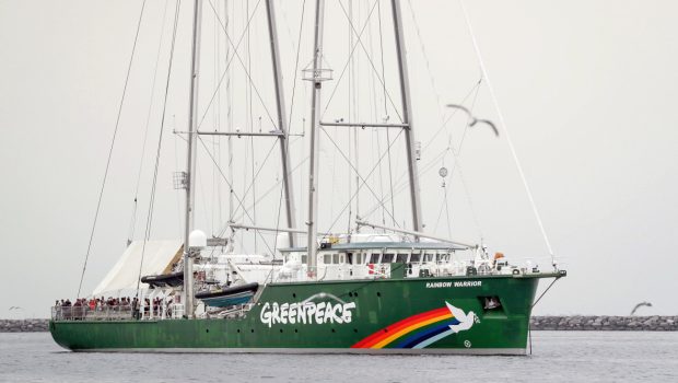 Η Greenpeace καλείται να πληρώσει 660 εκατ. δολάρια έπειτα από αγωγή SLAPP | in.gr