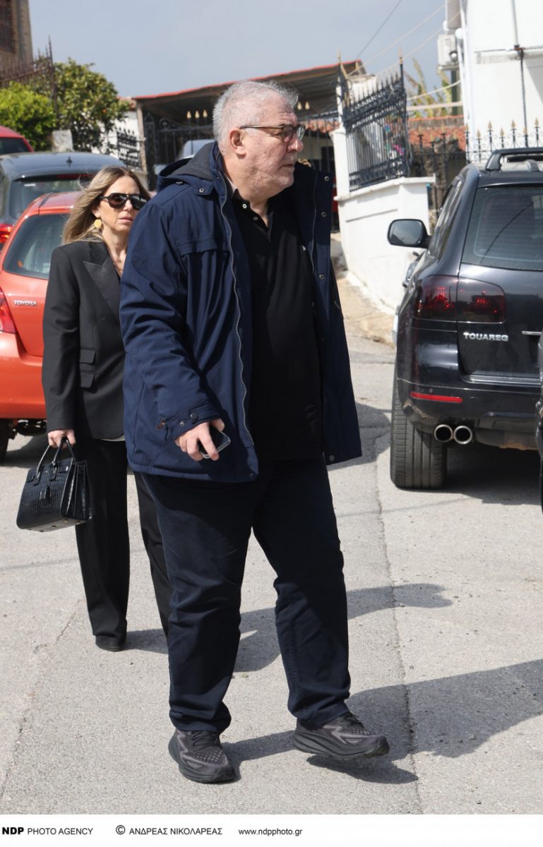 Καίτη Κωνσταντίνου: Σε κλίμα συγκίνησης το τελευταίο «αντίο» - ΤΑ ΝΕΑ