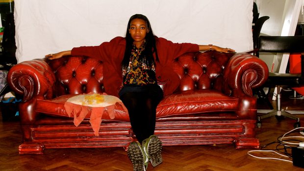 Little Simz: Μηνύει τον πρώην παραγωγό Inflo για απλήρωτες οφειλές | in.gr