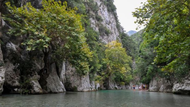 Πτώσεις βράχων στο φαράγγι του Αχέροντα - Προειδοποιεί τους επισκέπτες ...