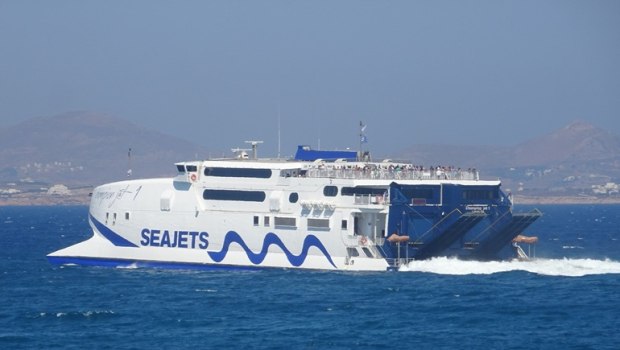 Η SEAJETS αναστατώνει τη Μήλο και εξοργίζει τους κατοίκους του Αδάμαντα | in.gr