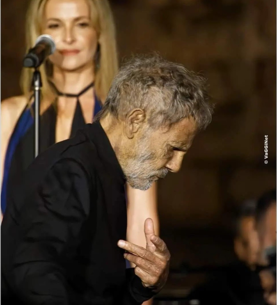 Σταύρος Ξαρχάκος έρχεται στο Ηρώδειο για ένα... ταξίδι στο Φως - «Από ...