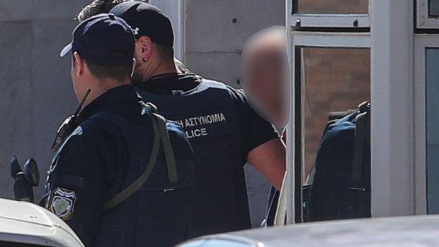 Πήρε προθεσμία ο 89χρονος - Ο διάλογος του με τον εισαγγελέα | in.gr